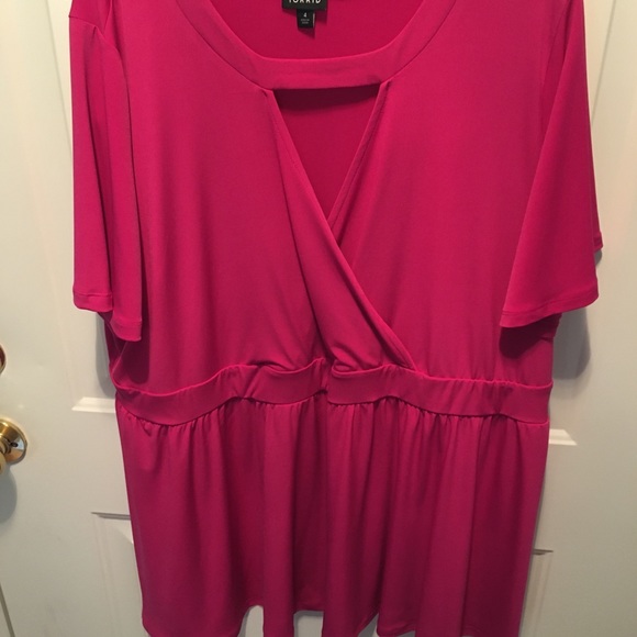 torrid | Tops | Torrid Fushia Shirt Size 4 | Poshmark